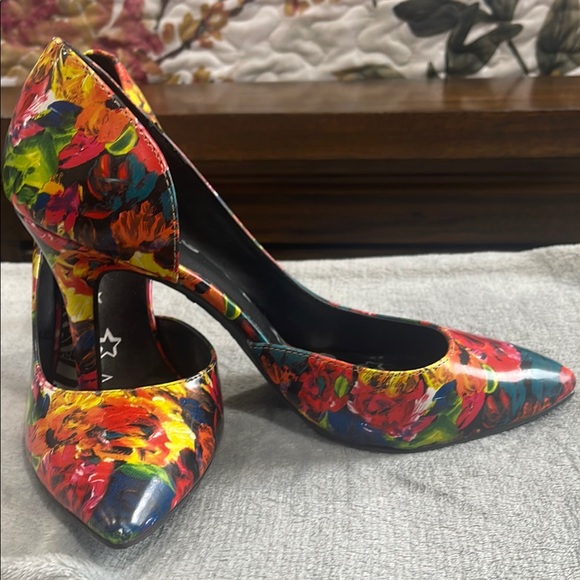 Brash | Shoes | Brash Red And Pink Stiletto Heels With Glossy Finish ...
